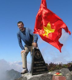 2D1N Hiking trip to Fansipan Peak - Hiking to Fansipan 2 Days 1 Night